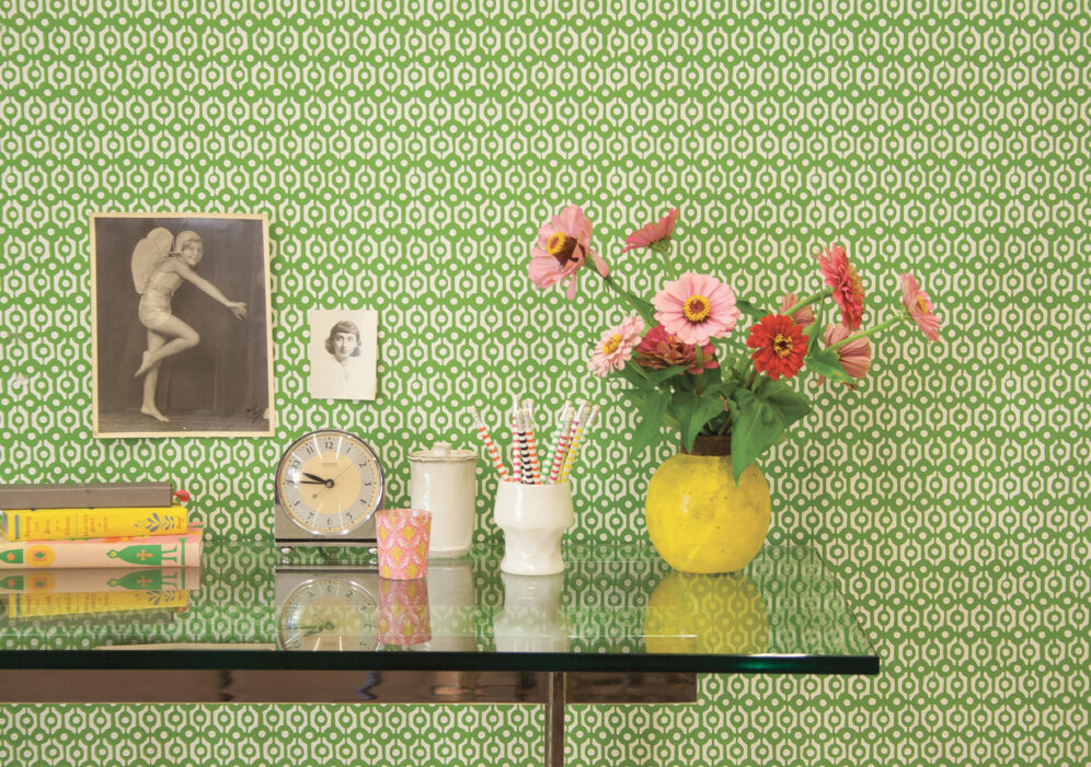 Links Wallpaper in Kelly - Galbraith & Paul