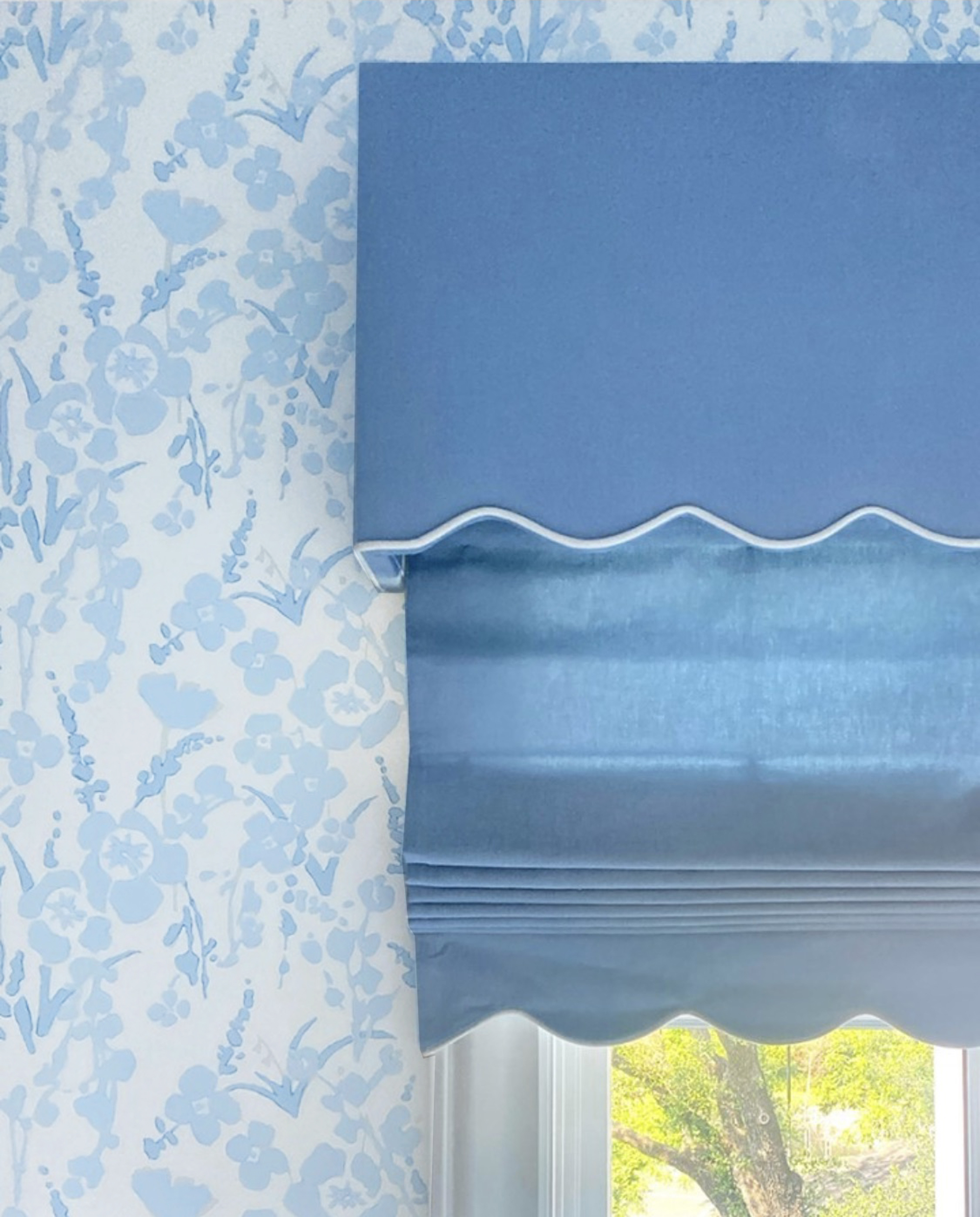 Wildflower Wallpaper Detail Jenkins Interiors - Galbraith & Paul